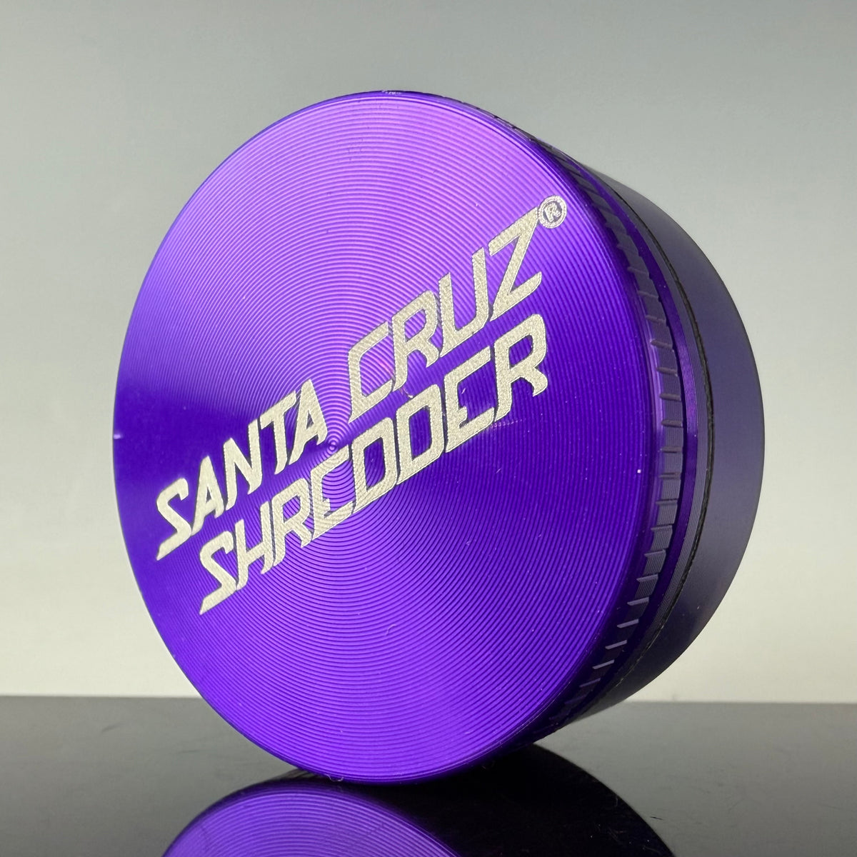 Small 2-Piece Shredder by Santa Cruz Shredder – Art Dogs Glass Shop